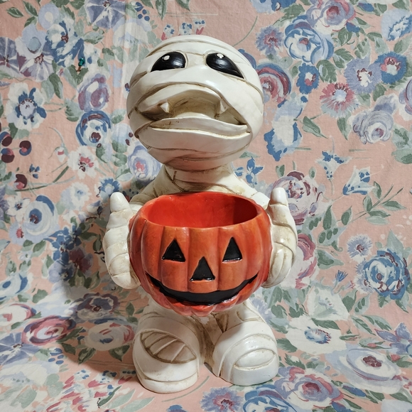 toil & trouble | Holiday | Marvin The Mummy Halloween Candy Bowl Door ...